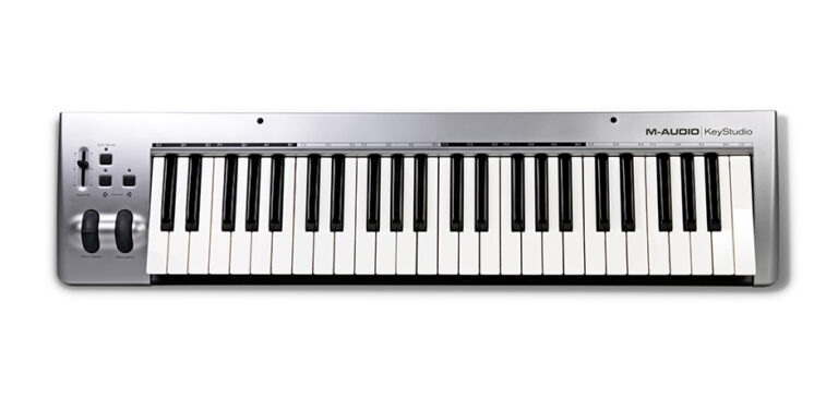 KeyStudio 49i | M-AudioのUSB - MIDIキーボード